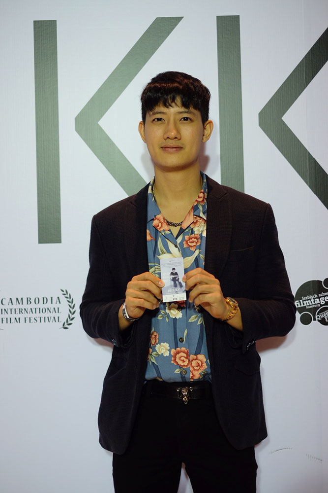 งานเปิดตัวหนัง งานเปิดตัวรอบปฐมทัศน์หนังเบสด์ ออน ทรู สตอรี่ เรื่อง ...